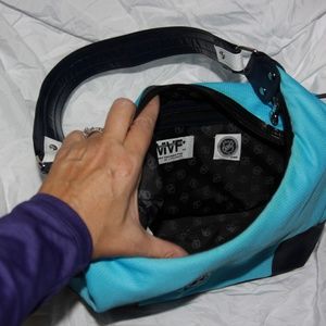 Little Earth | Bags | Rare Little Earth Nhl Pittsburgh Penguin Purse ...